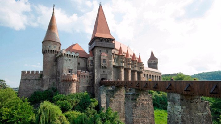 RUMUNSKA PREVARA! Grof Drakula NIKADA nije živeo u popularnom dvorcu ...