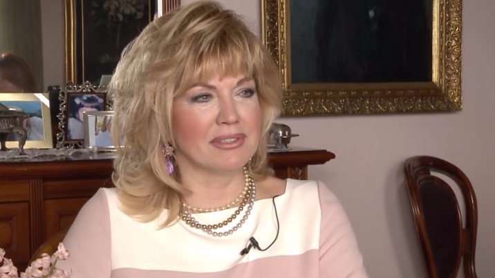 OTVORILA VRATA LUSKUZNOG DOMA! Ovo je CARSTVO popularne Loto devojke ...