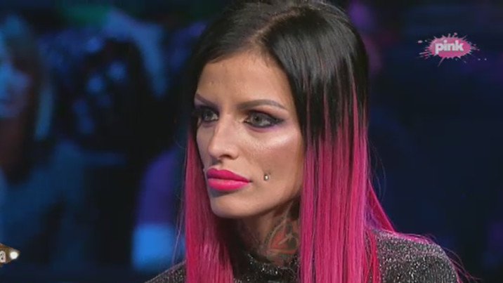 DRUGA OSOBA: Ovako je Jelena Krunić izgledala pre svih PLASTIČNIH OPERACIJA! (FOTO) | pink.rs