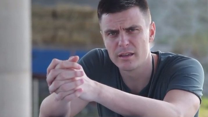 pink.rs | Otac mu je bio POZNATI GLUMAC, umro je od TEŠKE BOLESTI, a ...