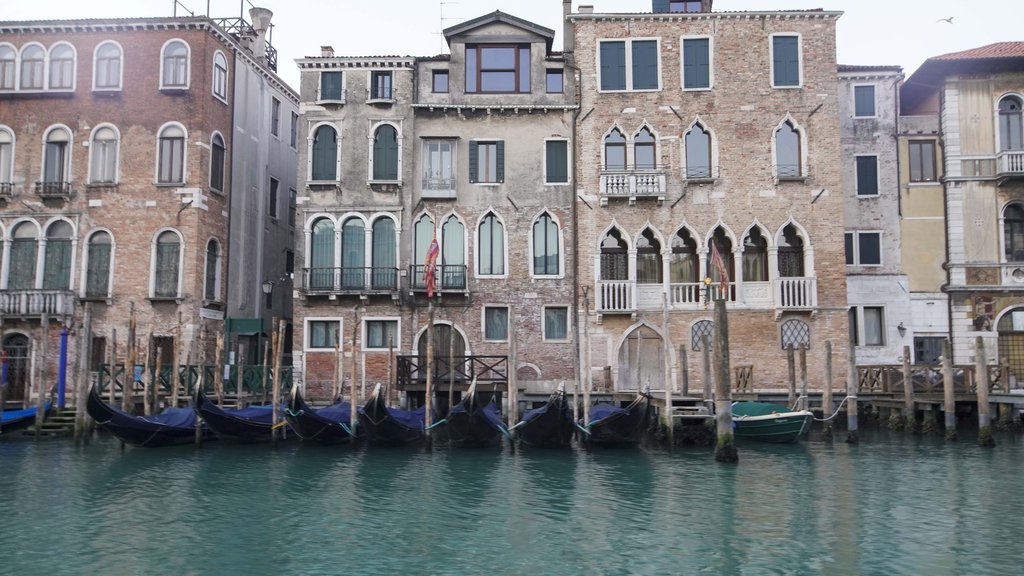 Venecija od aprila 2024. testira uvođenje dnevnih ulaznica u grad | pink.rs