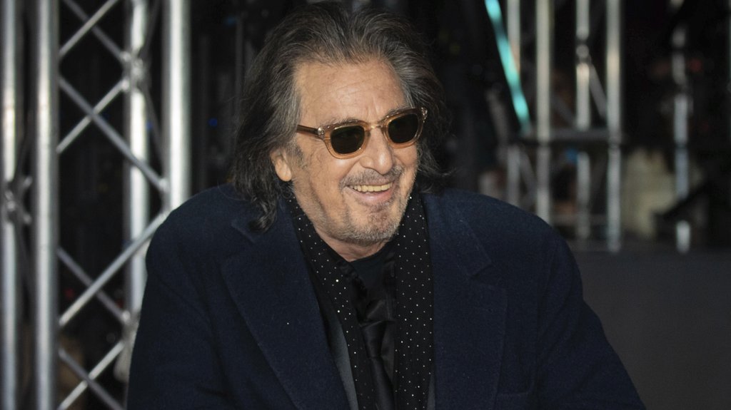 OTKRIVEN POL BEBE AL PAĆINA! Dobio dete u 83.godini, a OVO ime koje su ...