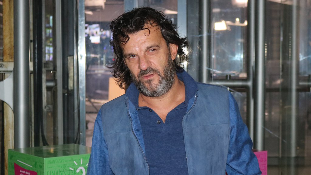 pink.rs | Tamo vidiš parčence neba pola sata u toku dana... Lukas ...