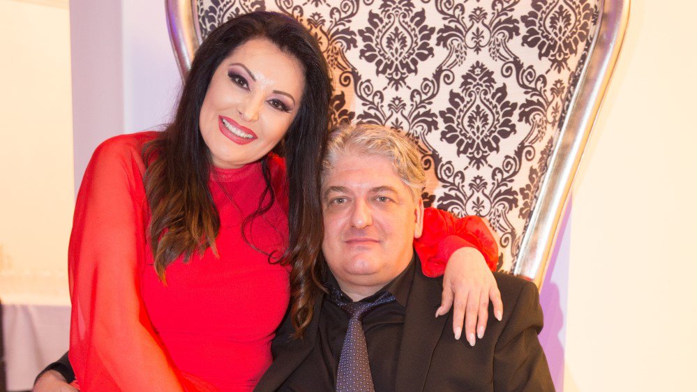 OTKRIVENO S KIM JE BLIZAK MUŽ DRAGANE MIRKOVIĆ! Ne možete ni da ...