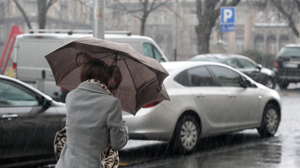 UPOZORENJE! Stiže olujni vetar, ovi predeli Srbije biće prvi na udaru ...