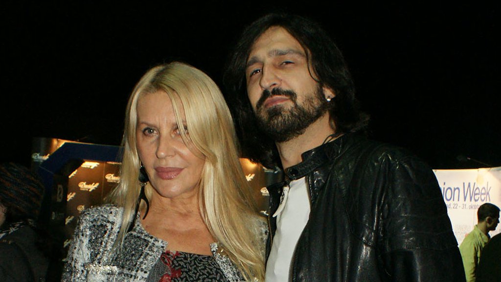 pink.rs | JEDINI JE BIO NA NJENOM VENČANJU Ovo je sin Verice Rakočević ...