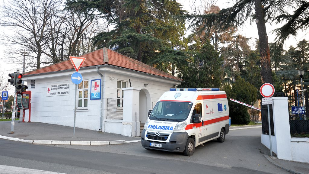 pink.rs | OD KORONE BOLUJU I NAJMLAĐI: Tri bebe i 32 mališana leče se u kovid bolnici Dragiša ...