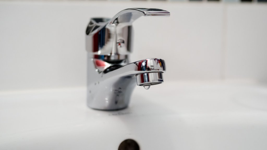 BEZ VODE OD OSAM SATI PA DO VEČERAS: Slavine danas suve u 2 beogradske opštine | pink.rs