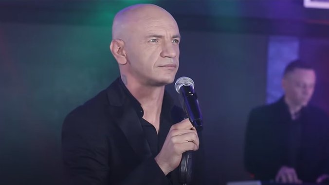 pink.rs | ŠOK ISPOVEST! ''SKORO SAM SE SRUŠIO KAD SAM...'' Pevač Emil ... pink.rs | ŠOK ISPOVEST! ''SKORO SAM SE SRUŠIO KAD SAM...'' Pevač Emil ...