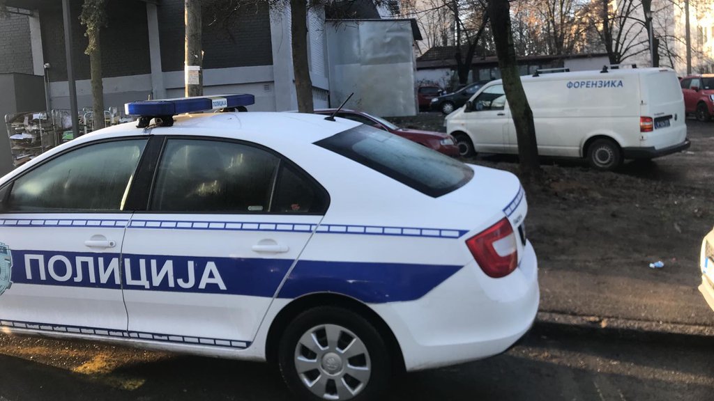 POZNATO STANJE MLADIĆA RANJENOG NA ČUKARICI - Izrešetan u stomak i ... POZNATO STANJE MLADIĆA RANJENOG NA ČUKARICI - Izrešetan u stomak i ...