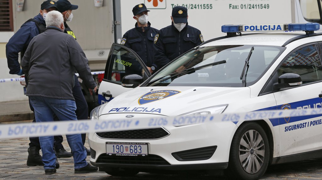 PUCNJAVA U ZAGREBU: Ispalio više hitaca u čoveka na parkingu i pobegao | pink.rs