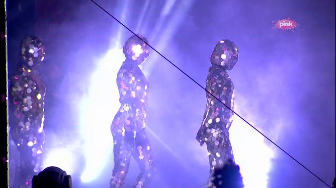 pink.rs | POČELA JE ZADRUGA 4! Spektakularno otvaranje najgledanijeg ...