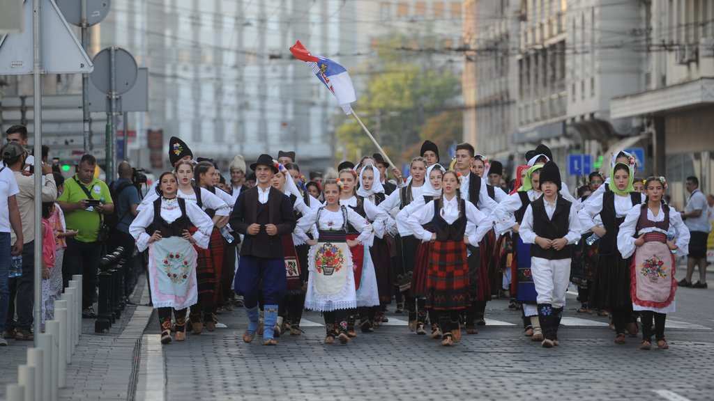 NAJVEĆE SRPSKO KOLO: Danas će više od 2.500 folkloraša iz Srbije i ...
