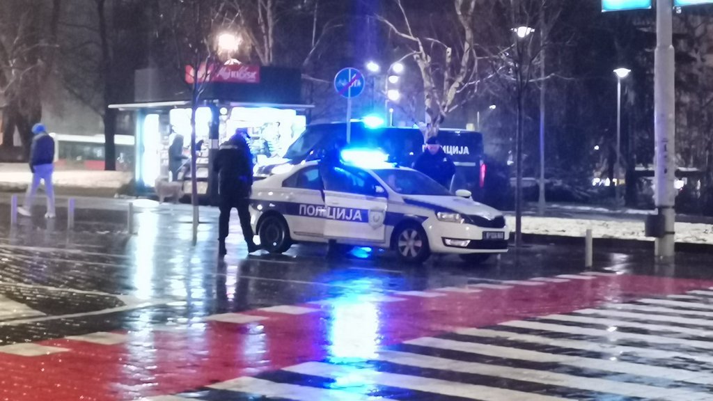 pink.rs | PUCNJAVA U MIRIJEVU: Policija na nogama, patrole jure na mesto obračuna, nije poznato ...