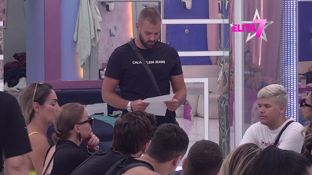 METEŽ U BELOJ KUĆI: Ša na sve načine pokušava da odgovori Mionu od ...