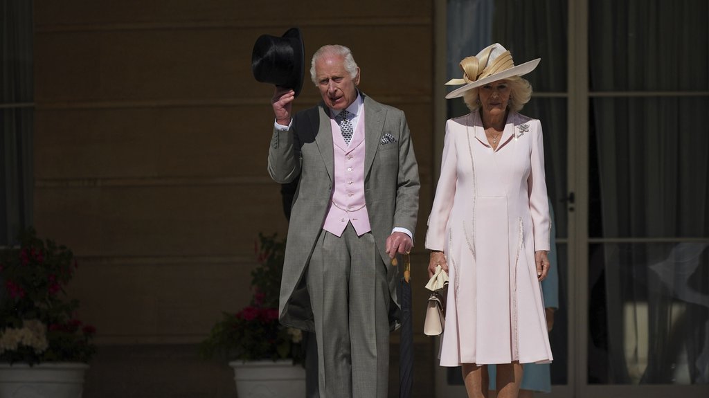 U POREĐENJU SA NJIMA KRALJ ČARLS I KAMILA SU SIROTINJA: Ovo je ...