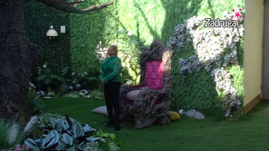 SVI BRZO NA PINK! Marija stigla u Rajski vrt kod Drveta mudrosti! | pink.rs