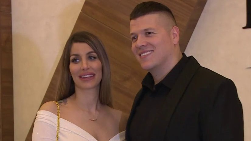 SLOBINA ŽENA JELENA SE OGLASILA IZ BOLNICE! Ne krije sreću, broji sitno do POROĐAJA! (FOTO ...