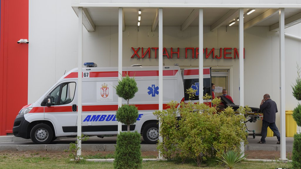 NAJNOVIJI KORONA PRESEK: Zaraženo više od 900 osoba u poslednja 24 sata, preminula tri pacijenta ...