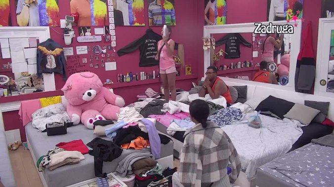 pink.rs | OPŠTI HAOS! Miljana Popović raskrinkala Anitu, optužila je da ... pink.rs | OPŠTI HAOS! Miljana Popović raskrinkala Anitu, optužila je da ...