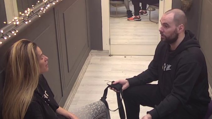 MORAO SVE DA PRIZNA! Zvezdan otkrio da je POČUPAO, ŠUTNUO I PSIHIČKI MALTRETIRAO Anu! Ćurčićeva ...