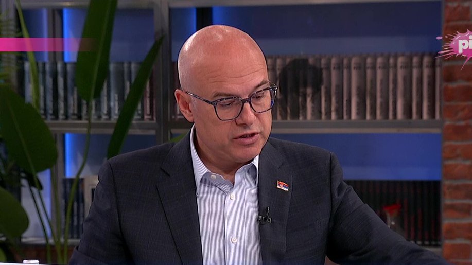 'SRBIJA SE VRAĆA SEBI' Premijer Vučević o vraćanju obaveznog vojnog ...