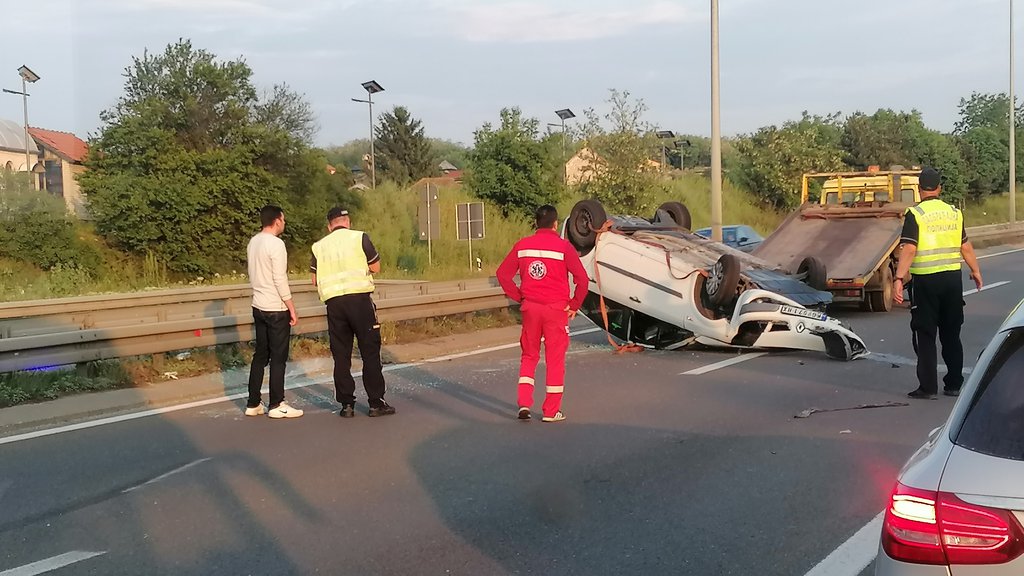 U Srbiji svake godine pogine oko 500 osoba u saobraćajnim nesrećama ...