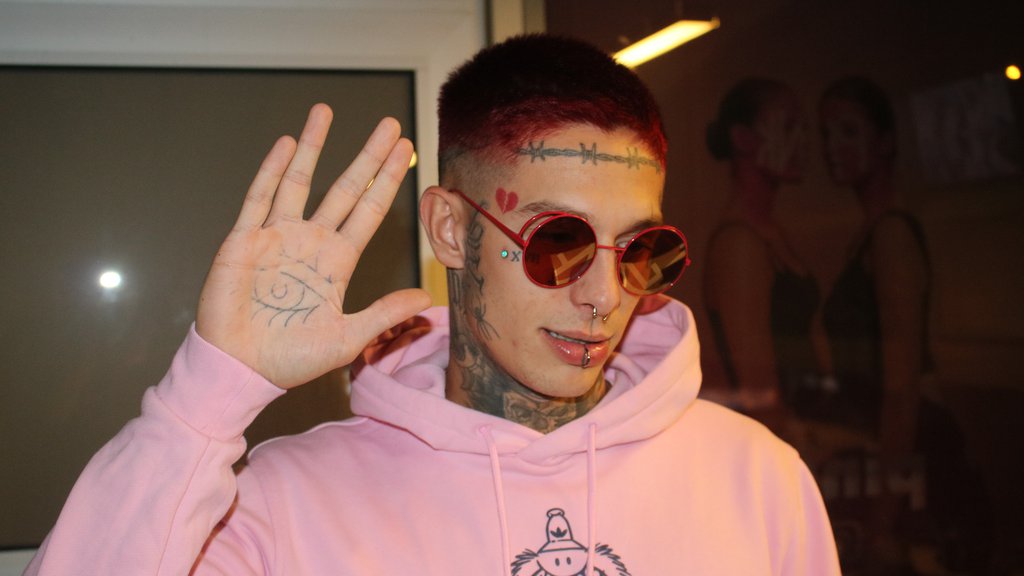 pink.rs | NAPUSTIO SRBIJU! Fran spakovao kofere, nikad nećete pogoditi ... pink.rs | NAPUSTIO SRBIJU! Fran spakovao kofere, nikad nećete pogoditi ...