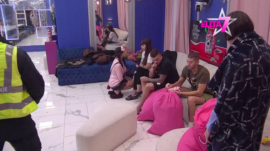 HAOS U BELOJ KUĆI! Miljana sve vreme JURILA za Zolinim stvarima i OSVETOM, Terza i Boža Džons ...