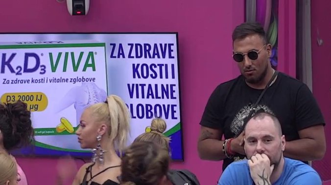 pink.rs | Sana uporedila Anu sa majkom, Zvezdan odmah pomislio o lepoti, pa postavio JEDNO ...