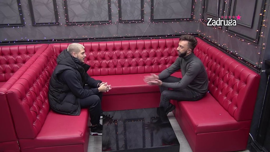 UPRAVO NA PINKU! Pratite Darkov intervju sa Dejanom Dragojevićem! | pink.rs UPRAVO NA PINKU! Pratite Darkov intervju sa Dejanom Dragojevićem! | pink.rs