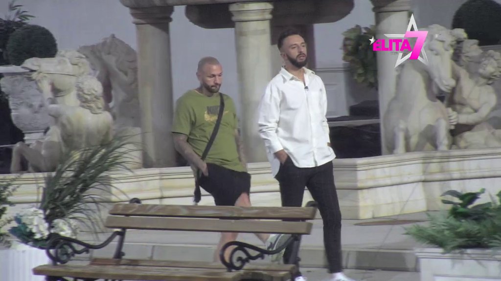 SVI ODMAH NA PINK! Nenad Aleksić Ša upravo je spreman da voditelju Darku Tanasijeviću ogoli dušu ...