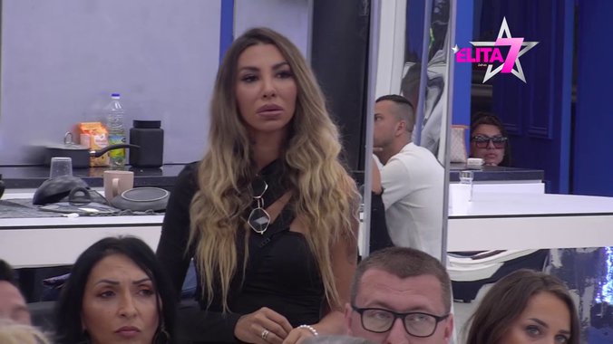 PRIZNALA! Aneli ponovo podsetila sve da nema osećanja prema BIVŠEM ...