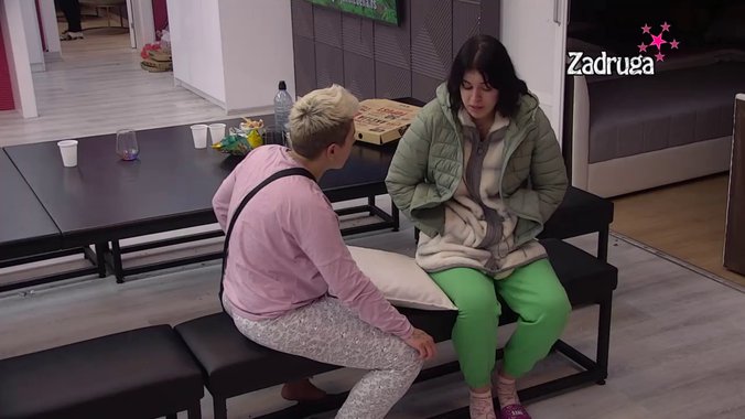 pink.rs | PRECRTALA JE! Matora otkrila Tamari Ćosić šta misli o Ivani ...