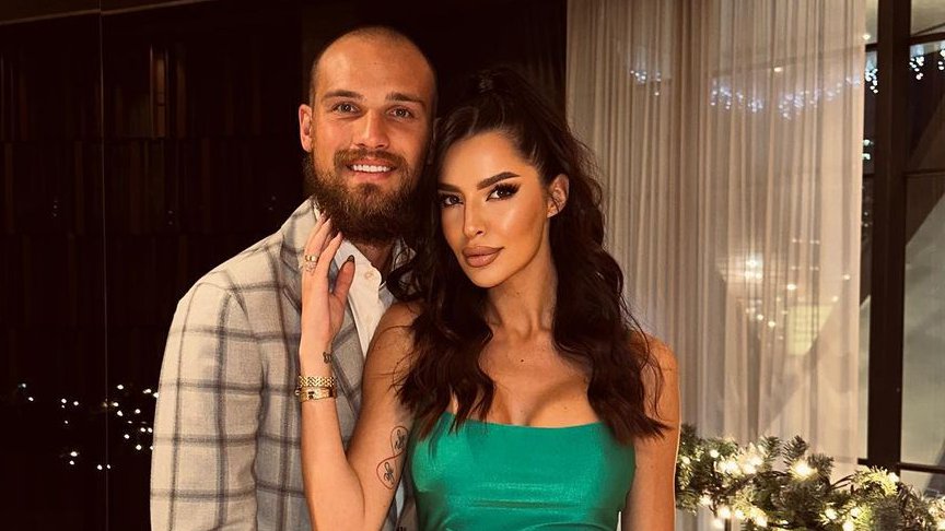 pink.rs | IMAJU RAZLOG ZA SLAVLJE! Ana Rajković podelila romantične ...