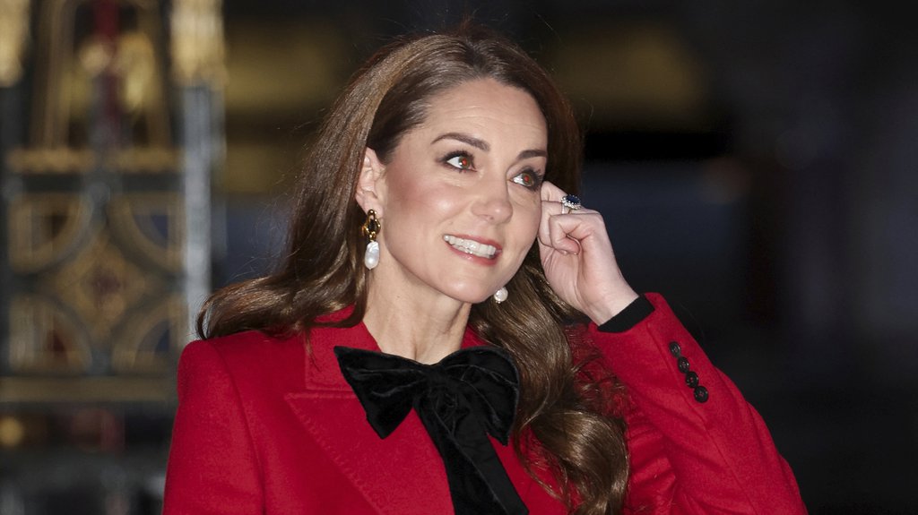 Sve žene žele 'holivudske talase' Kejt Midlton: Princeza od Velsa novom frizurom oduševila ...