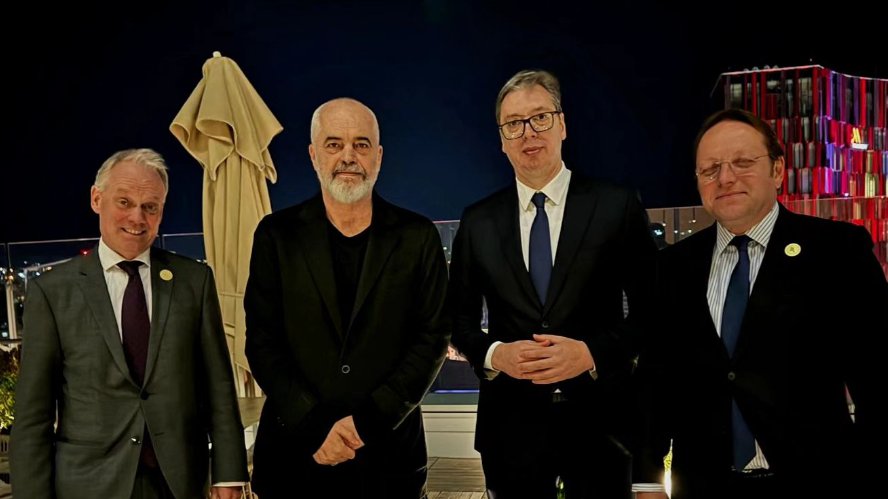 VUČIĆ NA SVEČANOJ VEČERI U TIRANI: Okupili smo se ovde da razgovaramo o temama koje su od ...