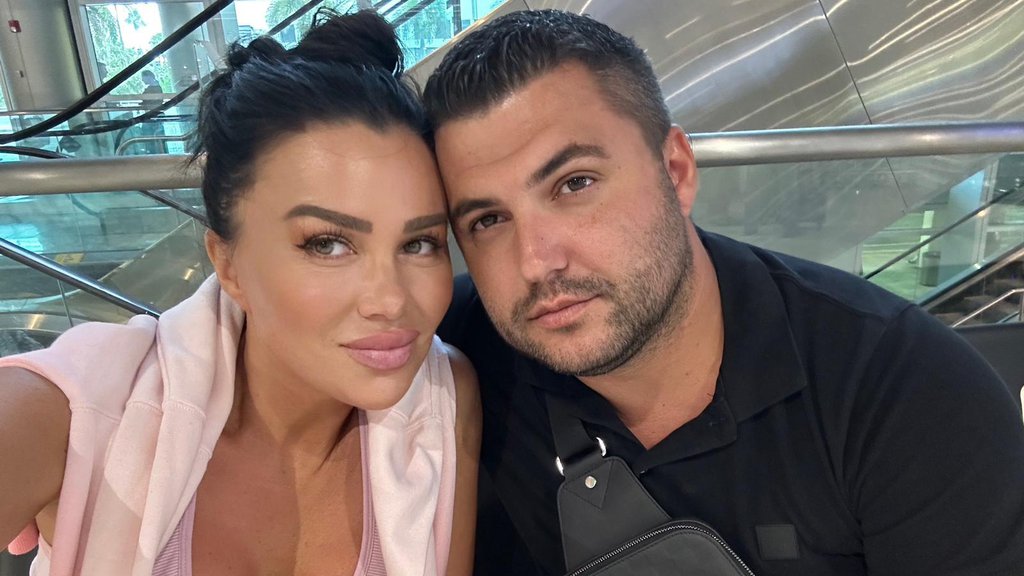 'UPOZNALA JE MOJE, OBOŽAVAJU JE' Asmin za Pink.rs priznao da li ga ...