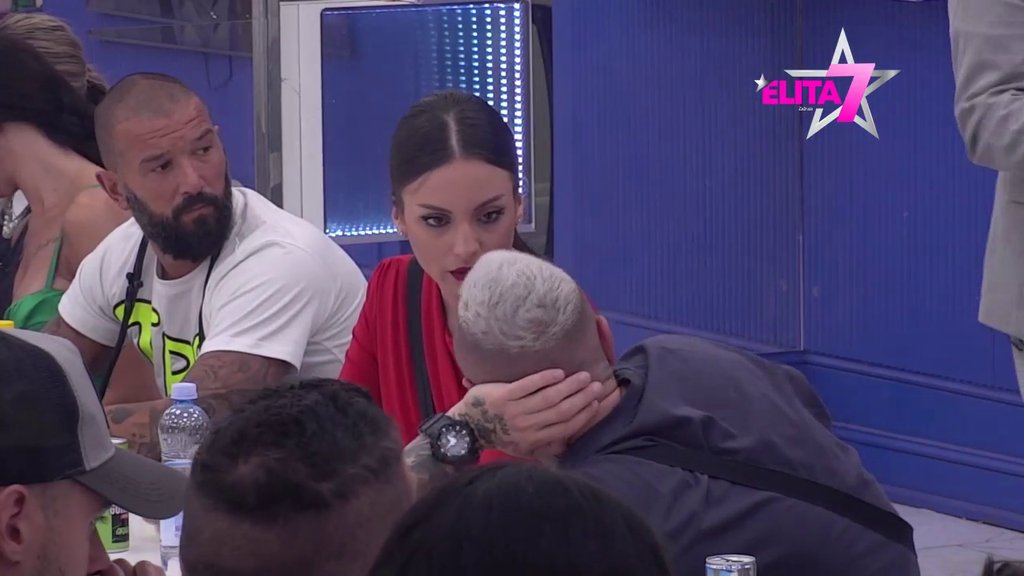 ŠA HOĆE NA SUD SA MIONINIM RODITELJIMA?! Jovanovićeva i Aleksić se sukobili kroz šapat, on ...