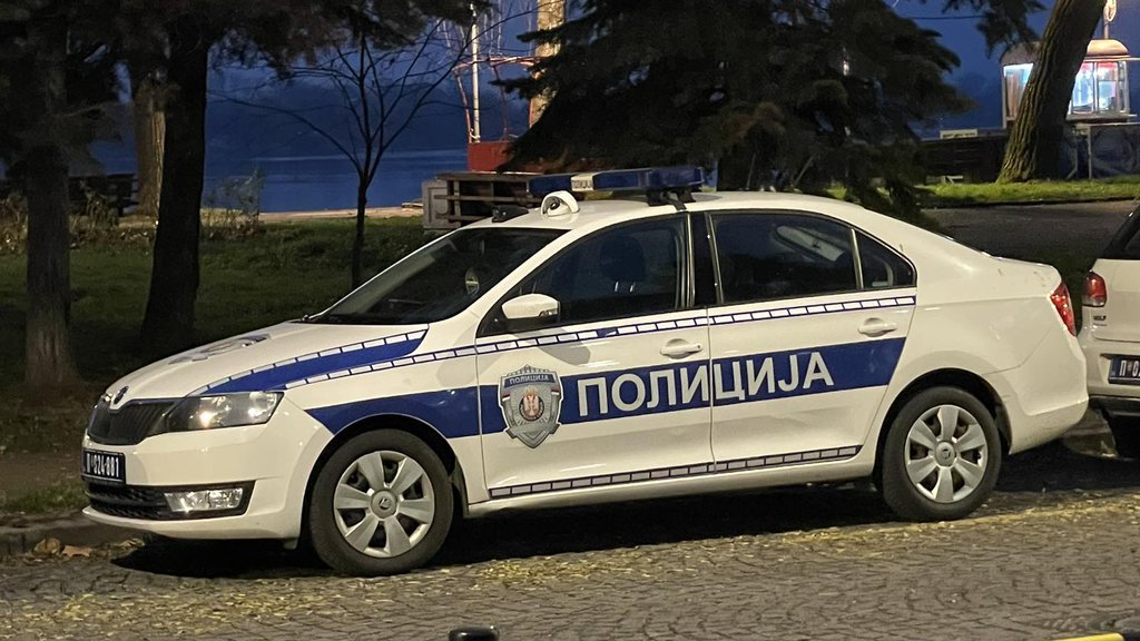 DETE (4) IZGUBLJENO U BEOGRADU Bez roditelja pronađeno ispod Brankovog ...
