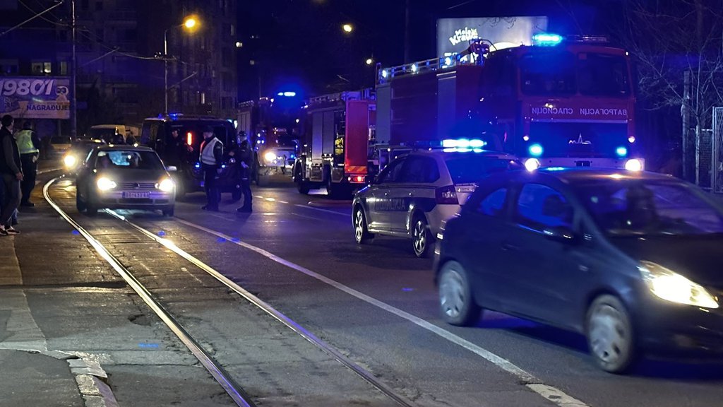 Nesreća na Vračaru: Ženu udario tramvaj | pink.rs