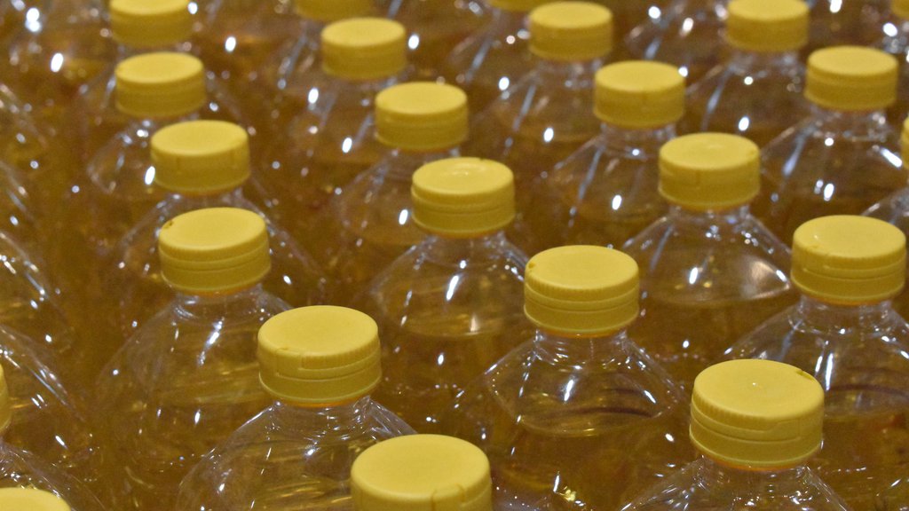 Znate li čemu zapravo služi čep od ulja? Svi ga bacate kad otvorite ...