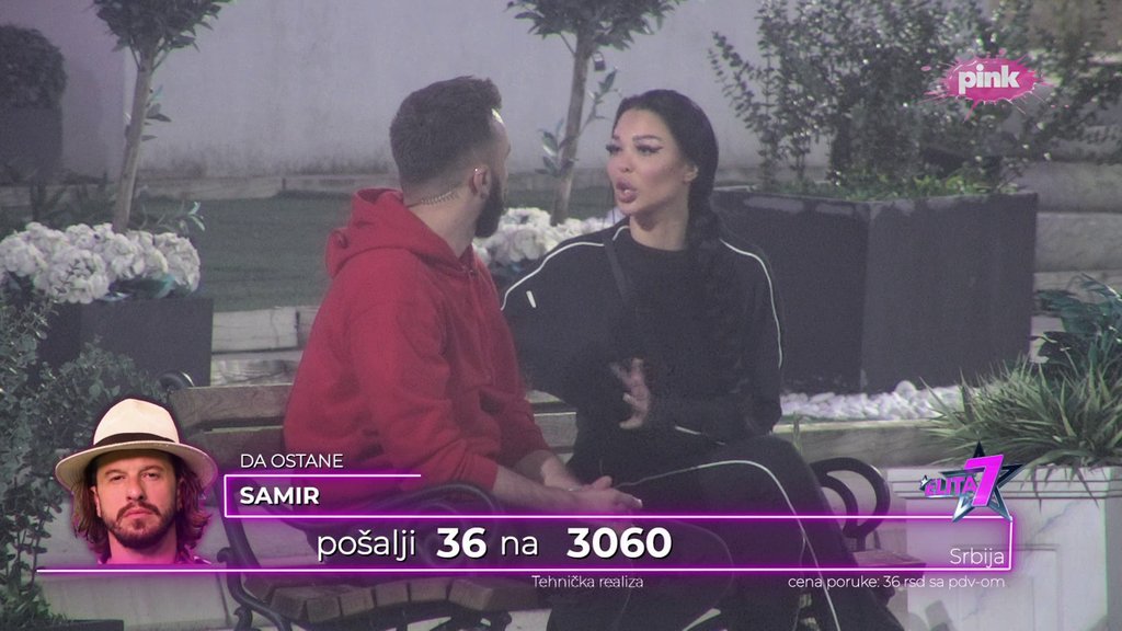 SVI NA PINK! Maja Marinković upravo je stiglau Šiša bar, kako bi voditelju Darku Tanasijeviću ...