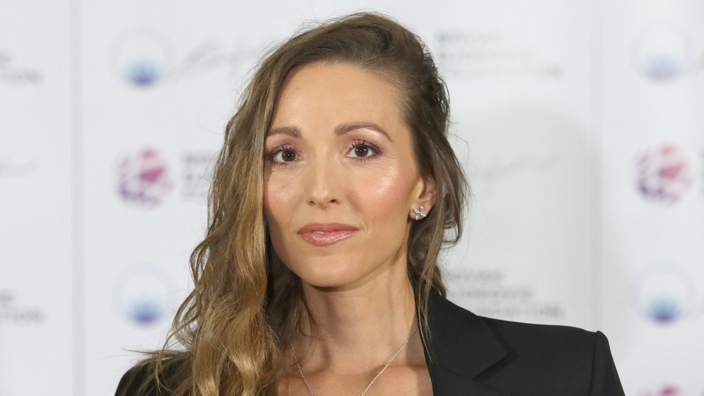 STAJLING KOJI JE ODUŠEVIO SVE! Jelena Đoković krenula sa Novakom na ...