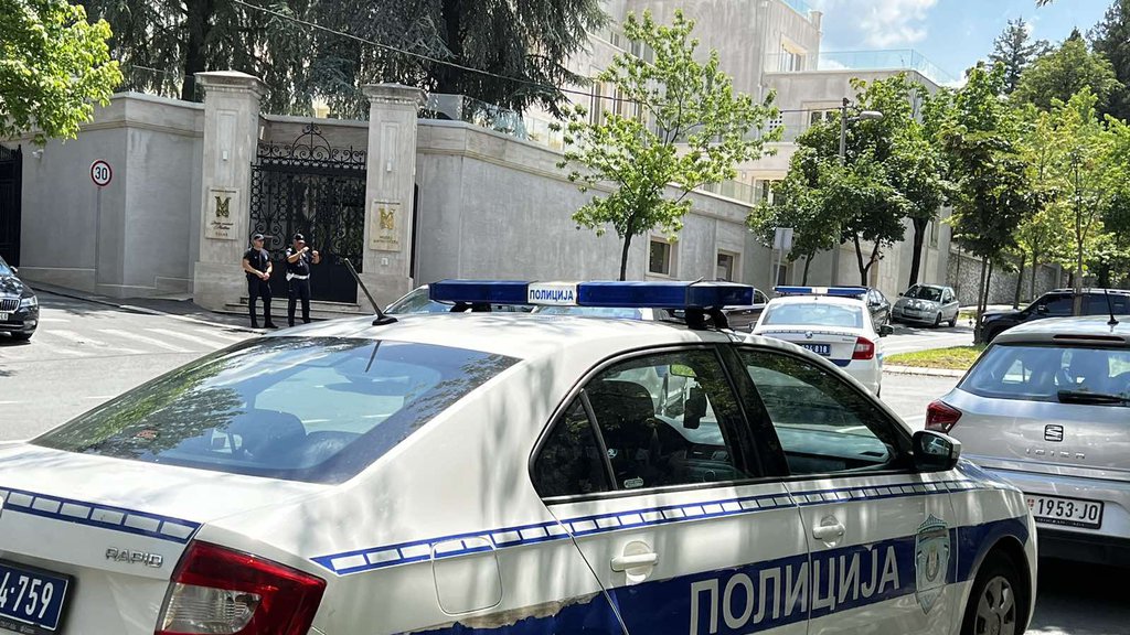 PINK.RS SAZNAJE - Pitao za smer ulice, pa se vratio sa samostrelom! Novi detalji napada kod ...