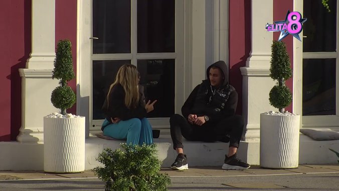 Tenzija i dalje odiše vazduhom: Matea uputila Aneli popreki pogled, obezbeđenje joj je za petama ...