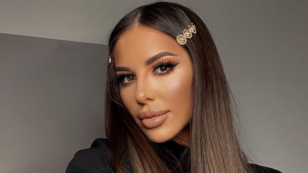 ZORANNAH SKROZ GOLA NA SNEGU! Ova scena izazvala ogromnu pometnju na ...