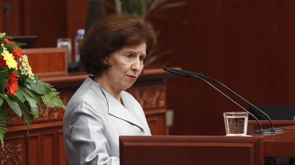 SKANDAL NA POLAGANJU ZAKLETVE NOVE PREDSEDNICE SEVERNE MAKEDONIJE ...