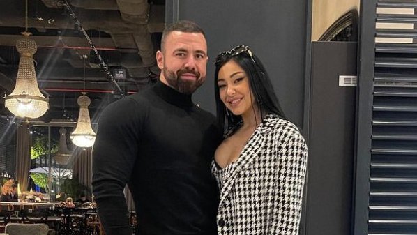 KAKAV DASA! Ovako izgleda brat Sanje Vučić! O njegovim mišićima govore ...