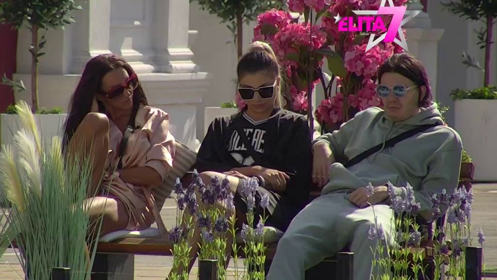 'DO SRCA JE TEŠKO DOĆI' Slađa zamerila Predsedniku jer ju je zapostavio ...